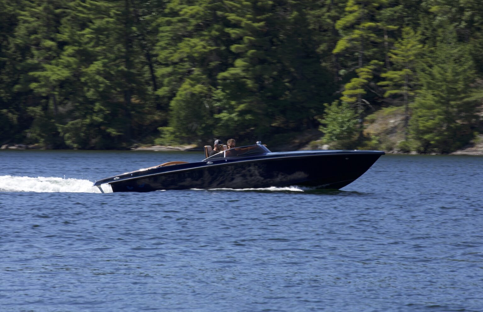 Pantera Boats – The Cat is Back.